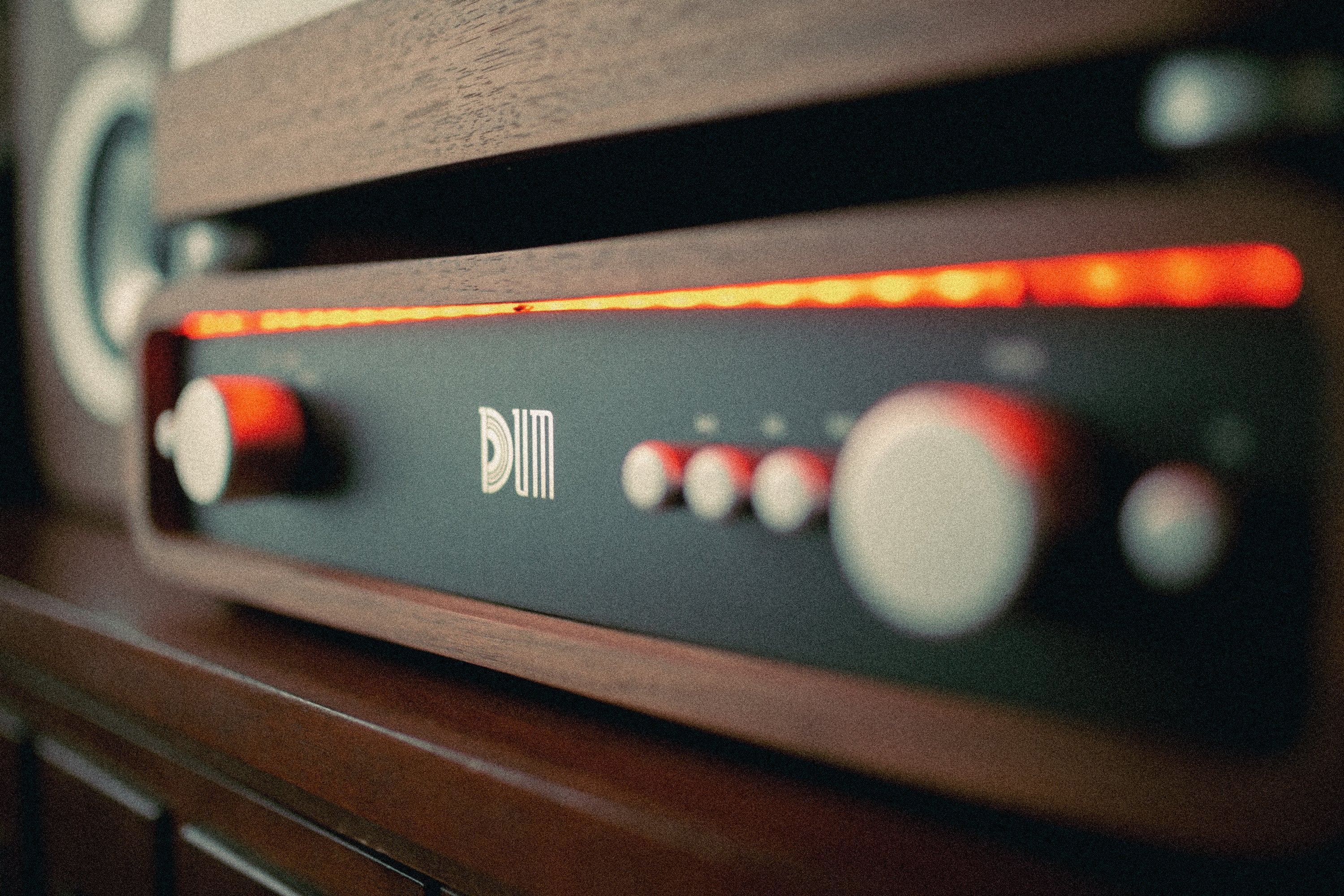 The Stereo System Bundle – Dum Audio